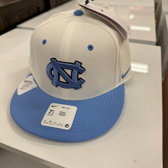 Nike | Accessories | New Nike Unc Baseball Fitted Hat Authentic Team ...